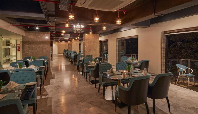 regenta-central-imperial-candolim-dining