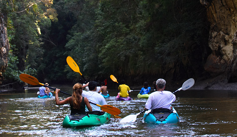 kayaking-in-krabi-thailand